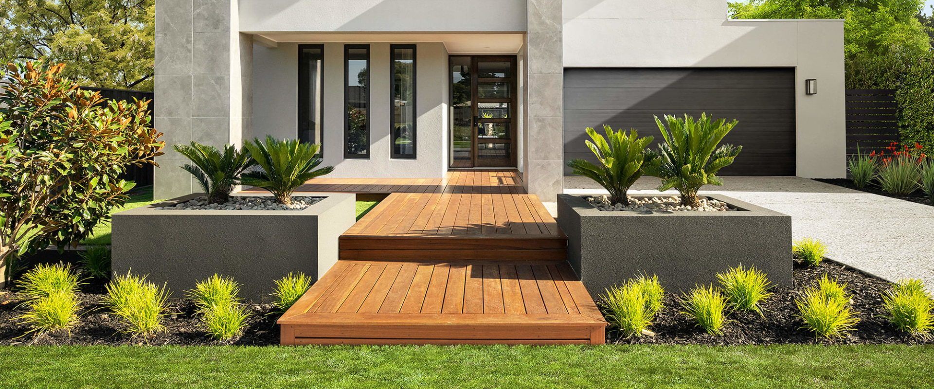 Choosing the Perfect Color Scheme for Your Exterior Renovation